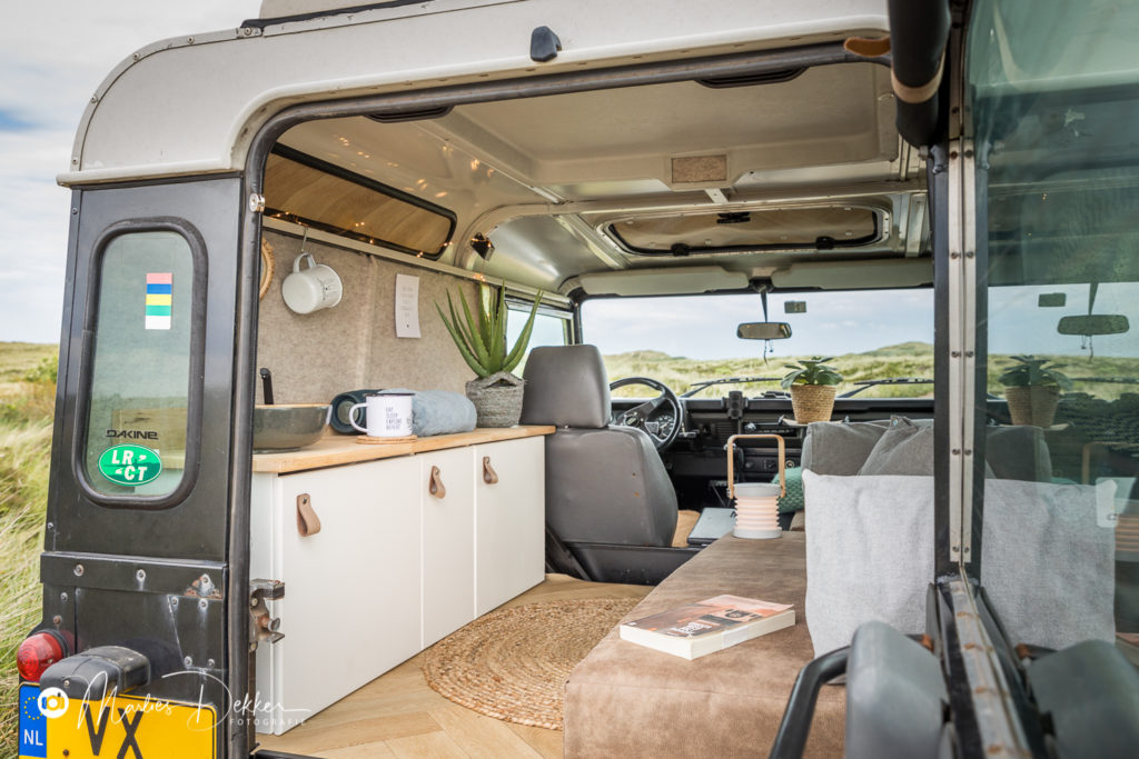 Land Rover Defender 90 camper - Marliesdekkerfotografie